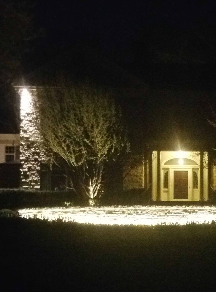 Exterior Lightscaping – SST Lighting